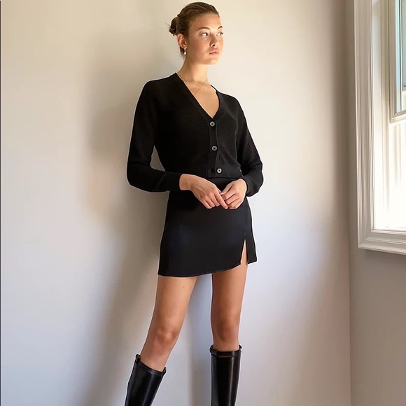Aritzia | Skirts | Wilfred Muse Skirt | Poshmark